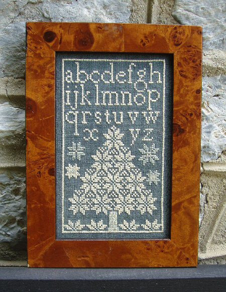 Carriage House Samplings ~ Quaker Companion Christmas Tree – Down ...